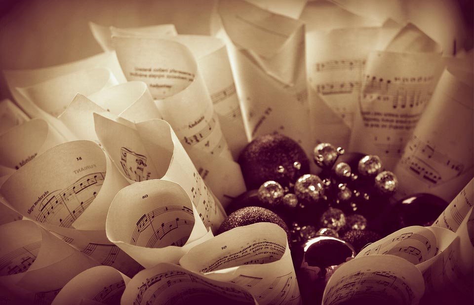 The Best Christmas Music Apps | giffgaff